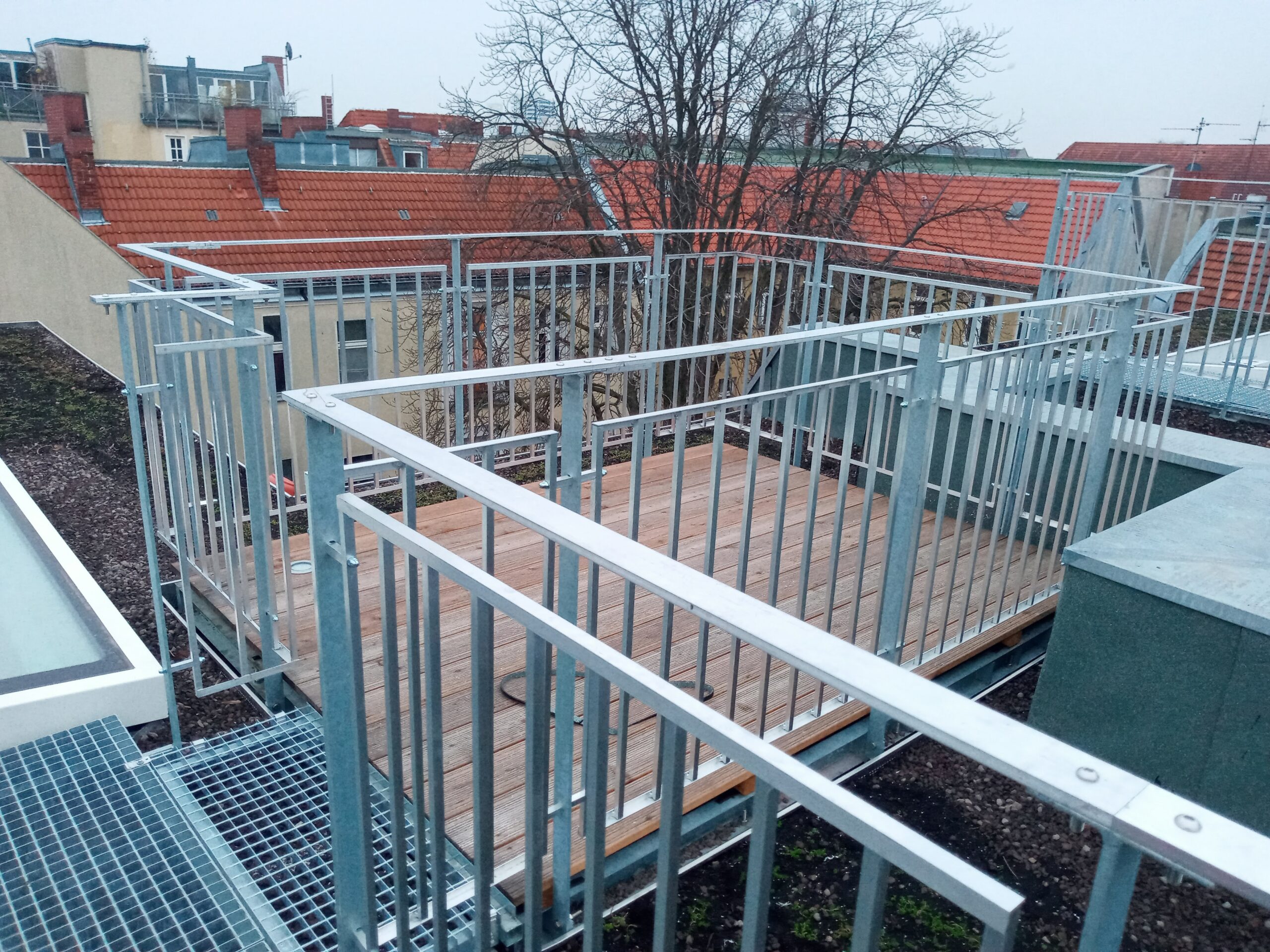 Custom Steel and Wood Outdoor Terrace with Safety Railings - ABR Home ...