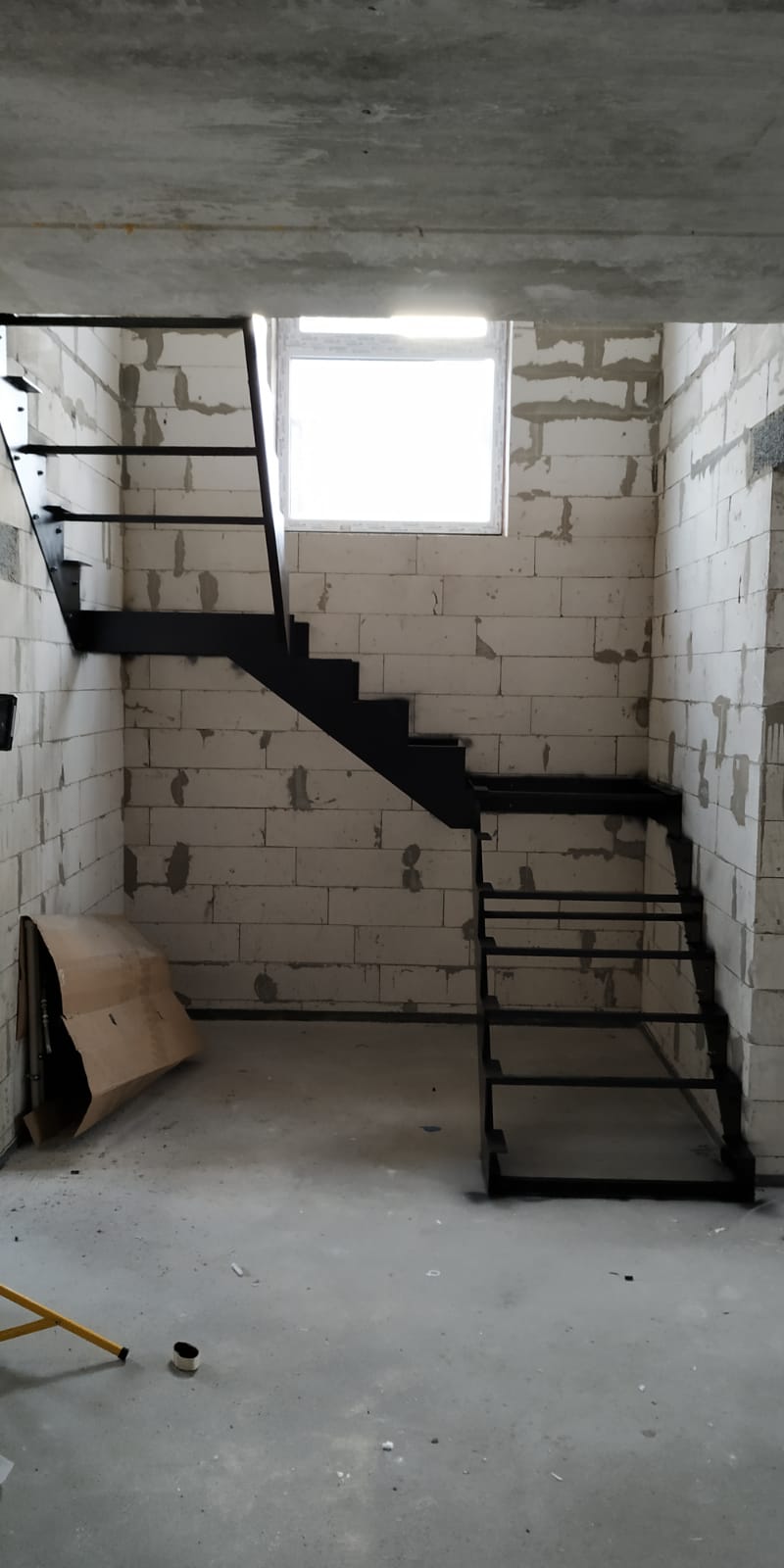 Custom Steel Interior Staircase - ABR Home - Metallic constructions ...