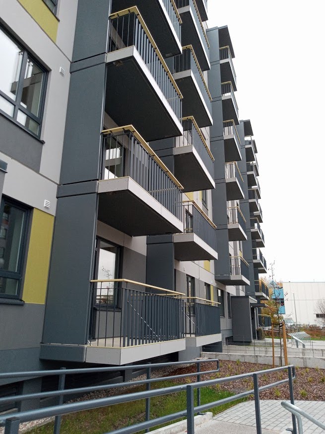 Custom Steel Balcony Dividers - ABR Home - Metallic constructions since ...