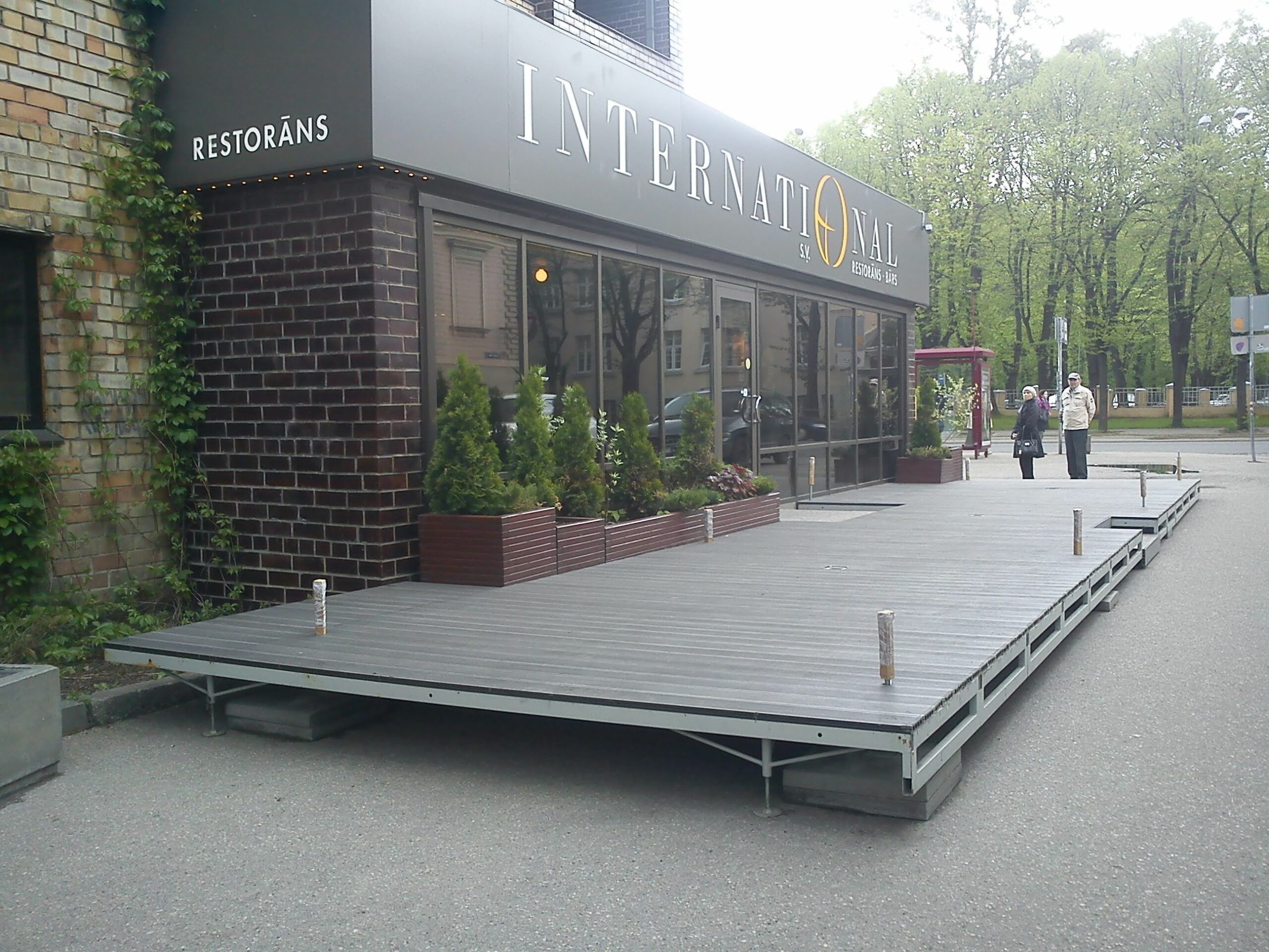 Plataforma Modular para Terraza al Aire Libre - ABR Home - Metallic ...