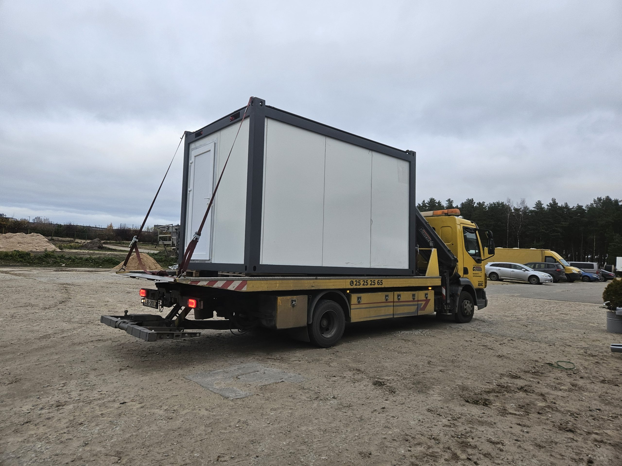 Modular Prefabricated Container Unit - ABR Home - Metallic ...